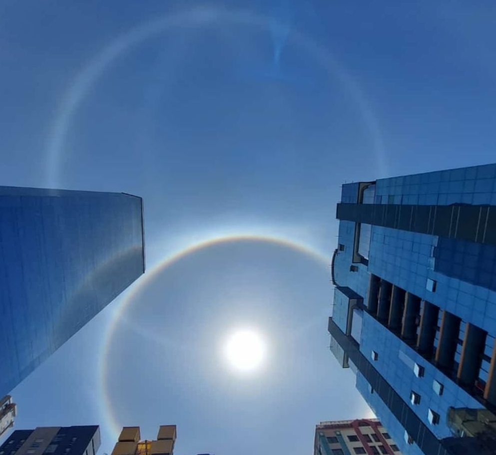 Senamhi: Un halo solar sorprende a los paceños y alteños - La Voz de Tarija