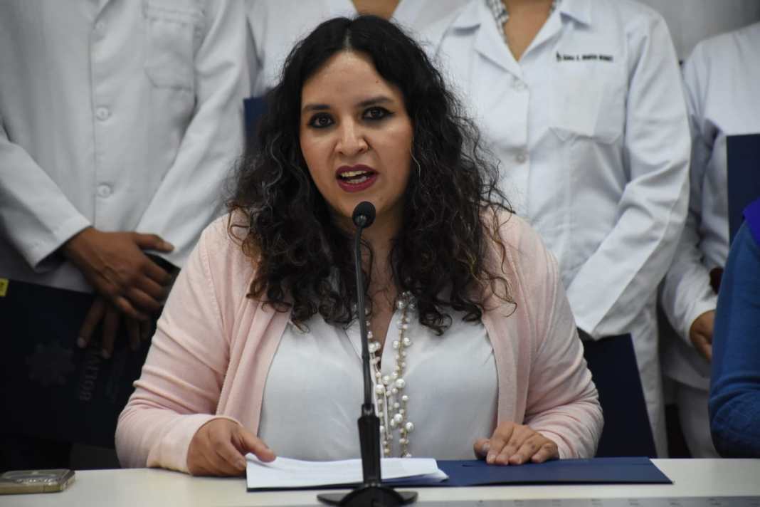 Sistema de salud pública recibe 38 ítems de especialistas médicos y ...