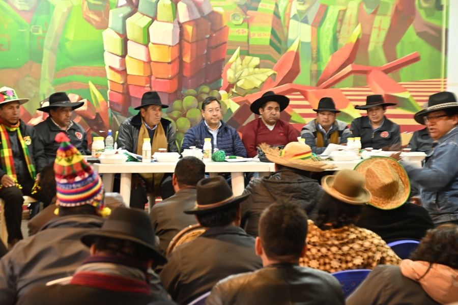 Luis Arce y Csutcb definen acciones para fortalecer la seguridad con ...