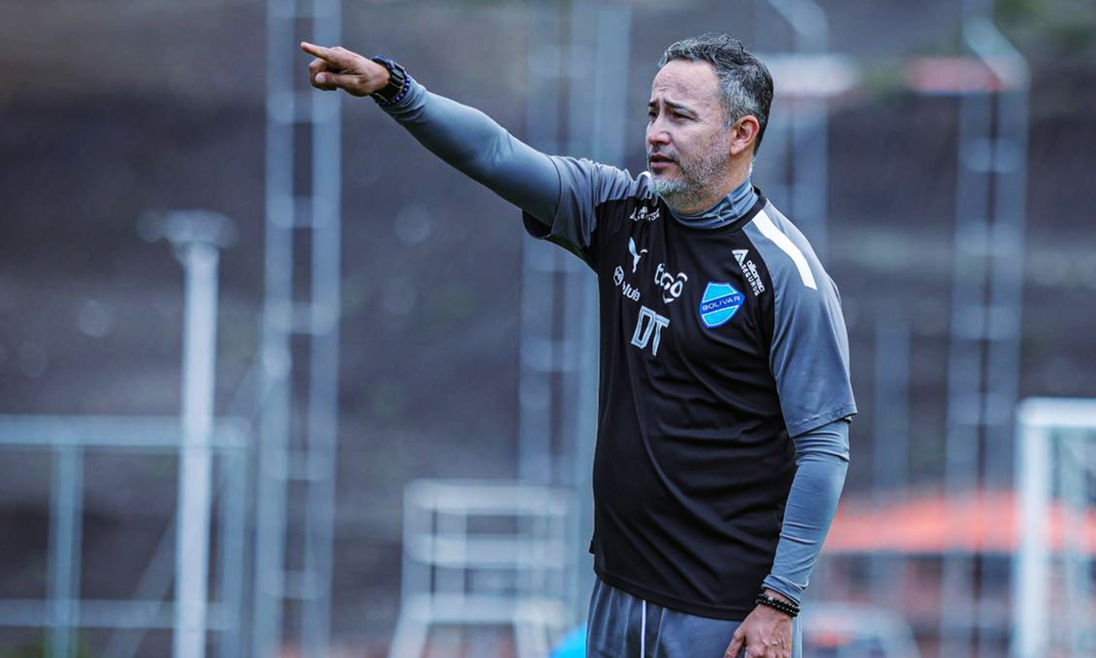 Robatto destaca el crecimiento de los jugadores de Bolívar en la ...