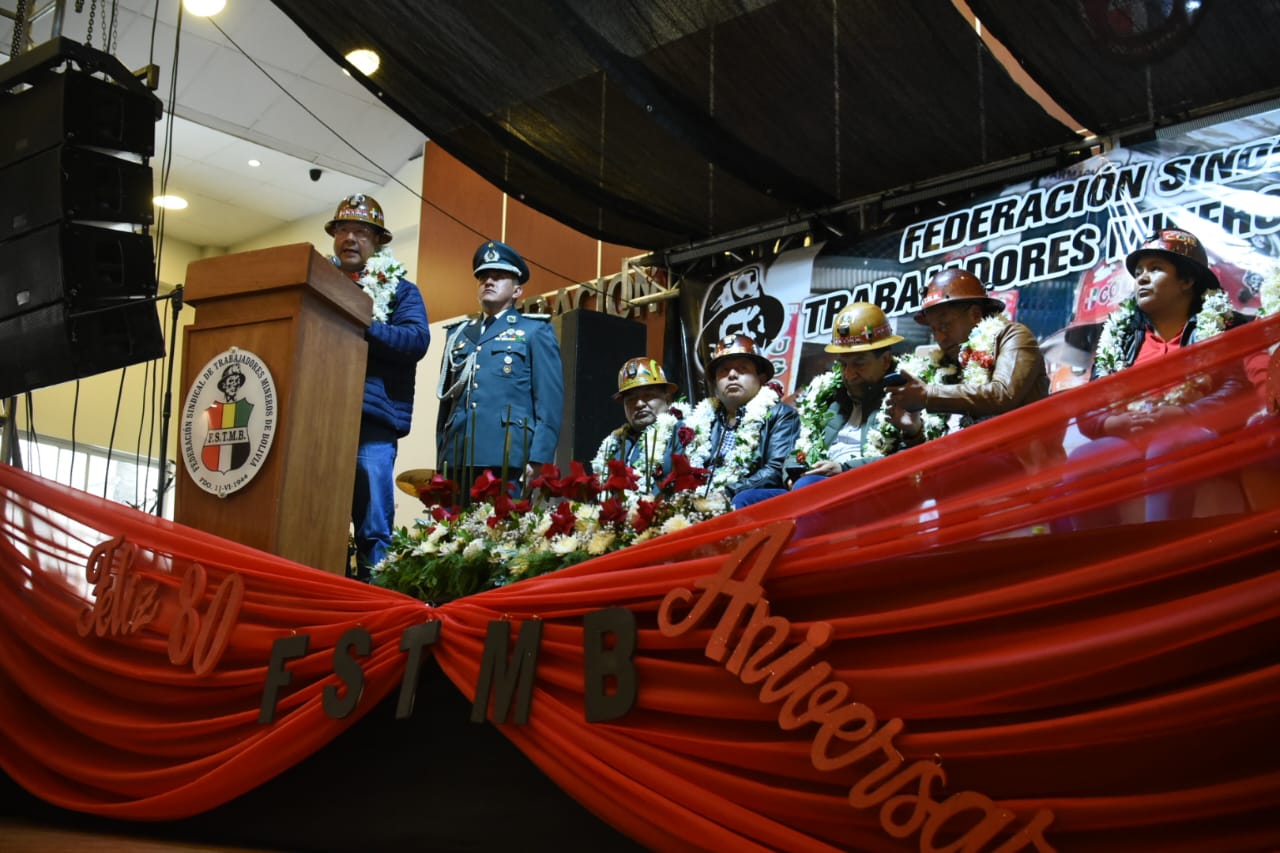 Luis Arce rinde homenaje a la FSTMB por sus 80 años y destaca su ...