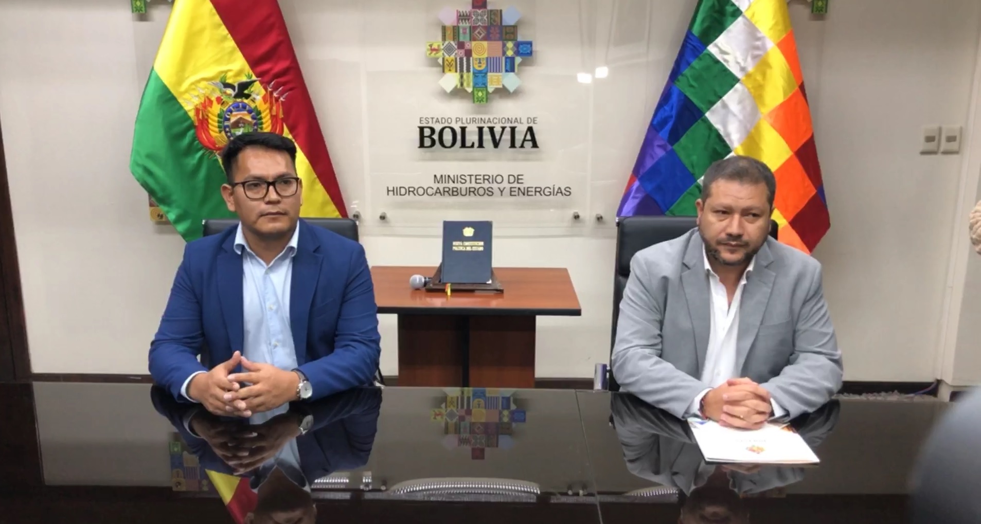 Exgerente de YPFB Refinación asume como presidente de YLB - La Voz de ...